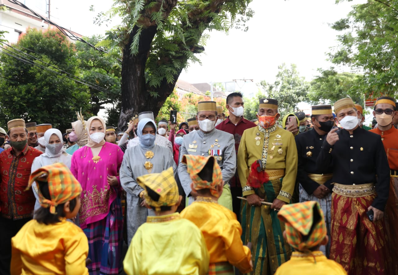 Parade Budaya Makassar Tahun 2022, Danny Pomanto Bawakan Tradisi ...