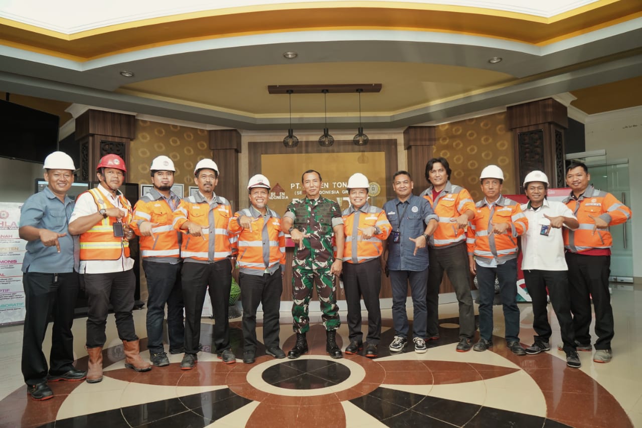 Pangdam XIV Hasanuddin Kunjungan Kerja Ke PT Semen Tonasa Pangkep ...